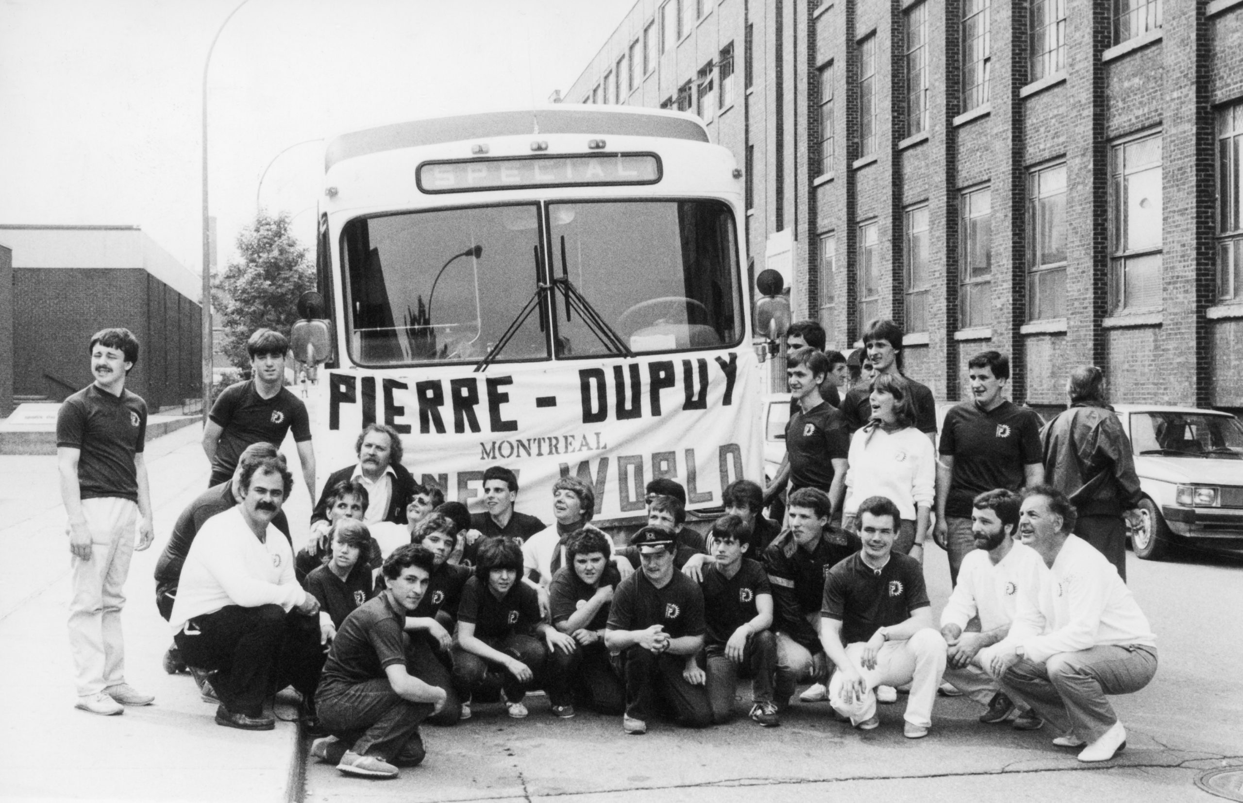 Carrefours et culture : la rue Ontario des Faubourgs - Écomusée du fier ...